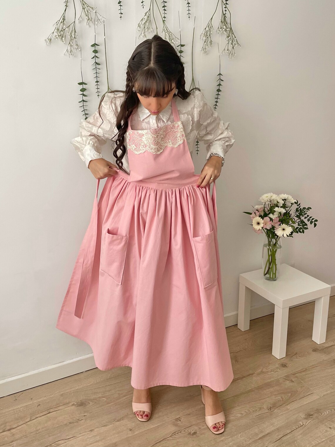 Victorian Style Apron dusty Pink - Etsy