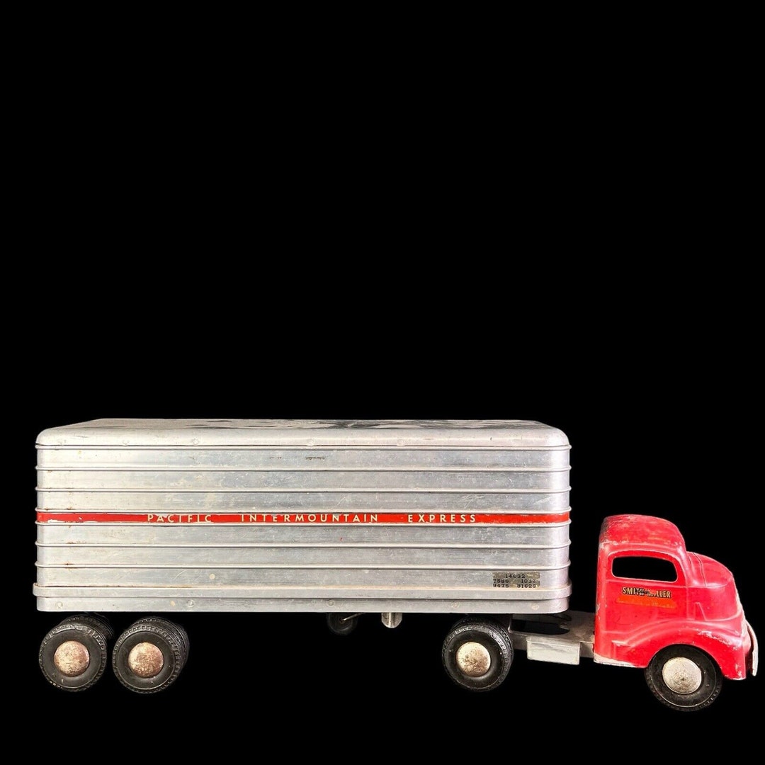1940's Smith Miller Truck & Pietrailer Pacific Intermountain Express ...