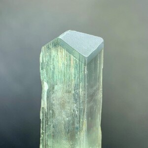 Natural Green Colour Transparent Terminated Hiddenite Fluorescent ...
