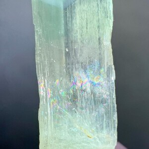 Natural Green Colour Transparent Terminated Hiddenite Fluorescent ...
