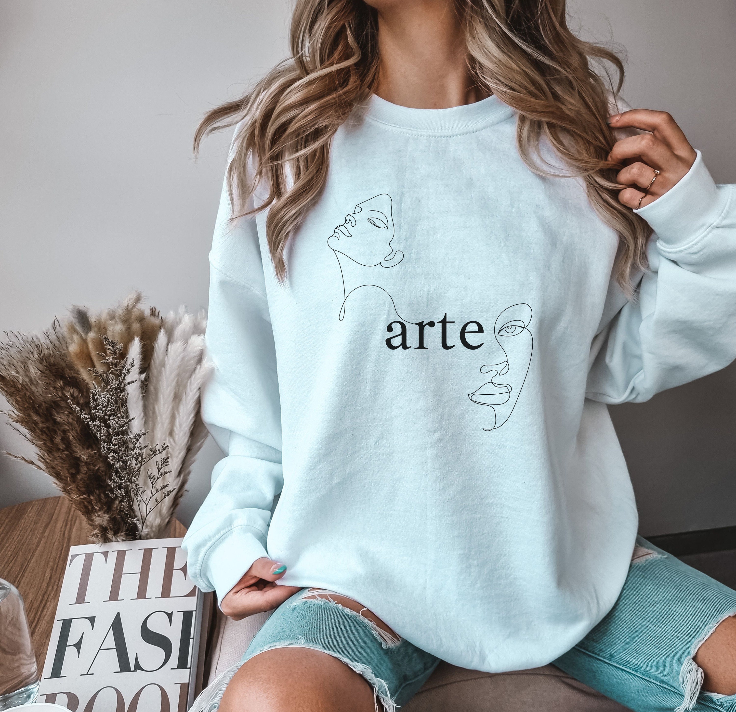Minimalist One Line Art Sweatshirt | Artist Gifts | Artsy Aesthetic ...