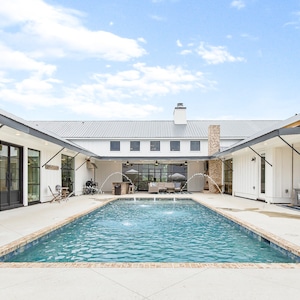 Modern Barndominium Cusom House Plans | Modern Luxury Farmhouse ...