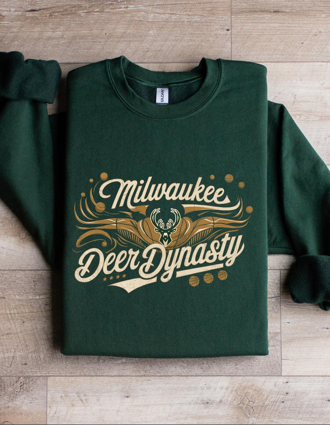 Milwaukee Buck, Vintage Milwaukee Buck Sweatshirt T-shirt, Bucks ...
