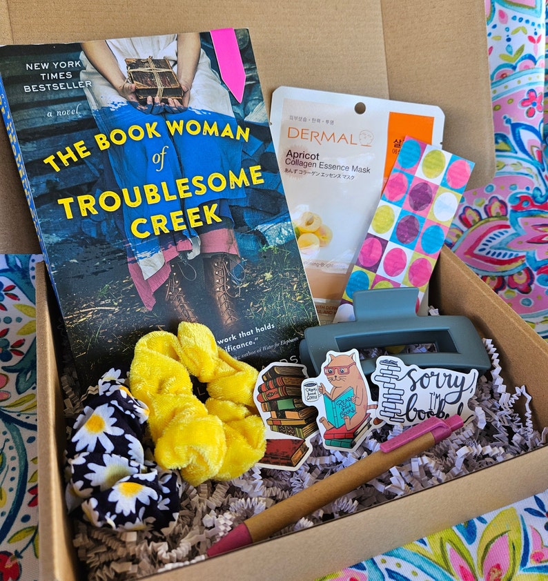 SUBSCRIPTION BOX: Blind Date Mystery Book Box - Etsy