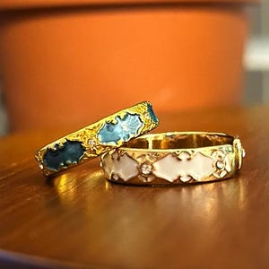 Renaissance Style Vintage Ring - Etsy