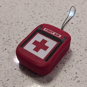 Left 4 Dead Inspired First Aid Kit Keychain - Etsy
