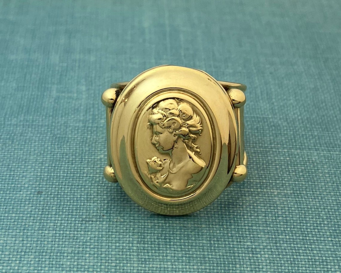 Large 18K Yellow Gold Statement Ring With Woman and Flower - Etsy