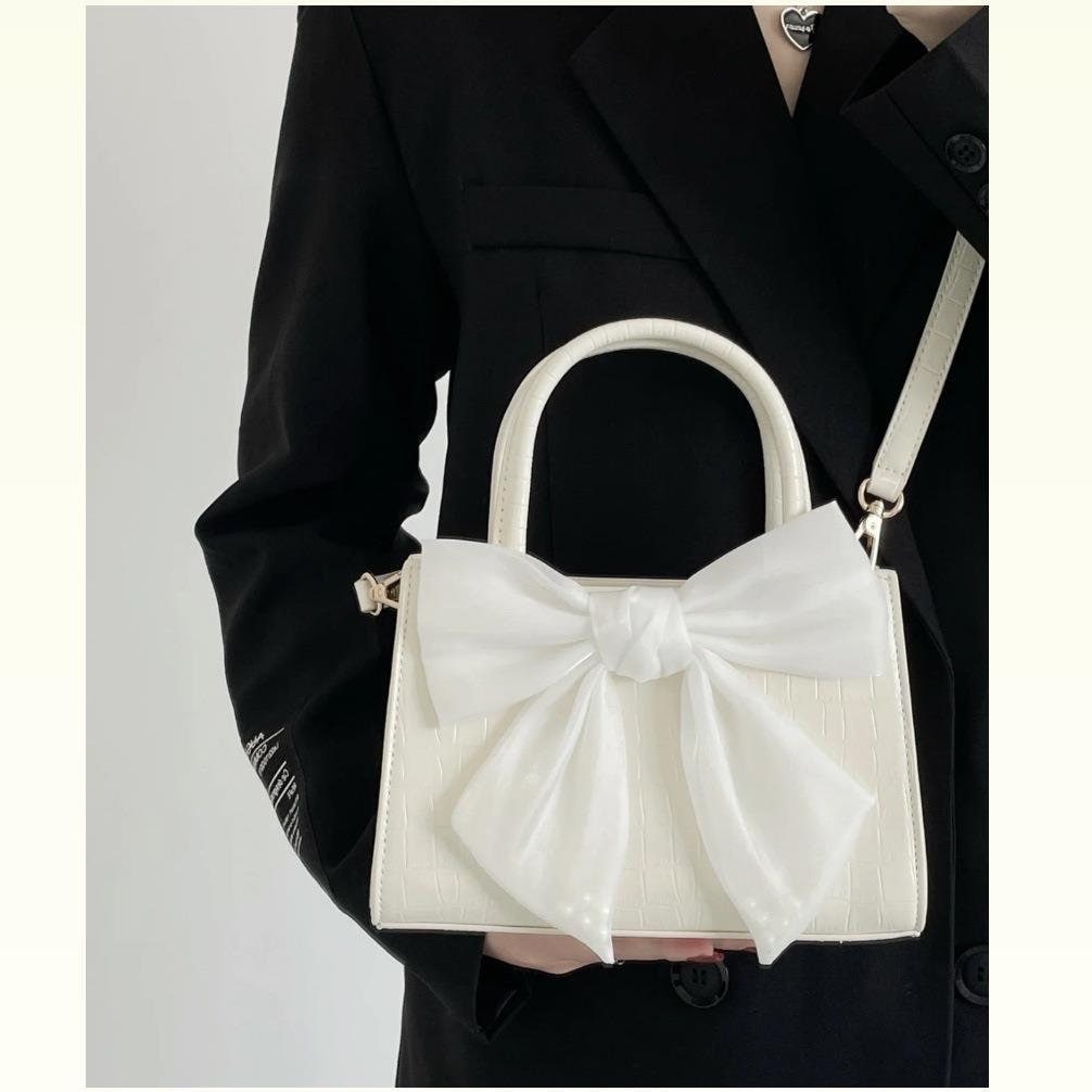 Croquette Mini Bow Clutch Bow Bag/bow Purse in White or Pink - Etsy