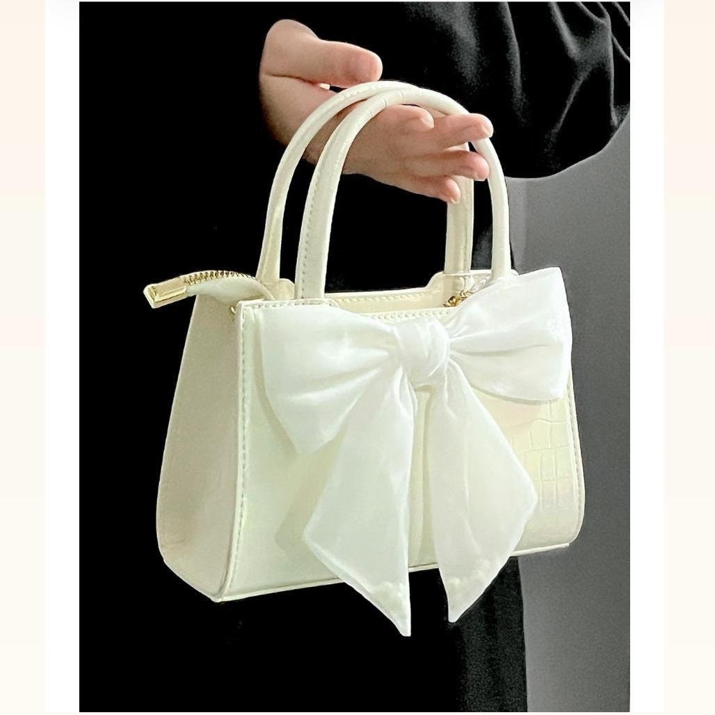 Croquette Mini Bow Clutch Bow Bag/bow Purse in White or Pink - Etsy