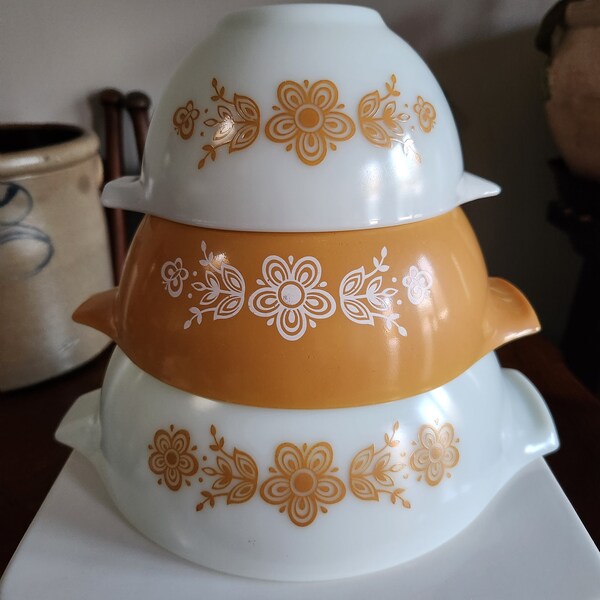 Gold Mixing Bowls - Etsy