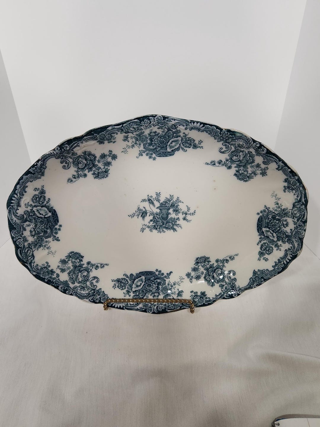 Royal Straffordshire Pottery, Arcadia, 16 Oval Serving Platter, Made in ...