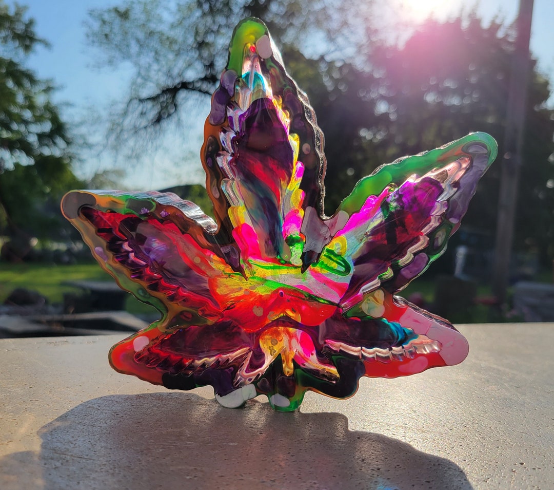 Swirled Tye Dyed Marijuana Leaf Ashtray - Etsy