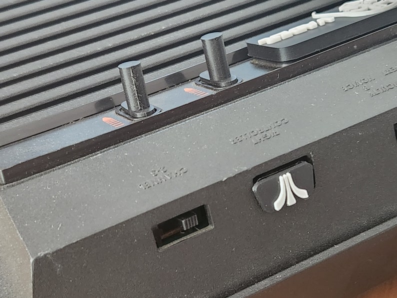 Atari 2600 / 2600 Cartridge Slot Dust Cover Darth Vader Version Logo ...