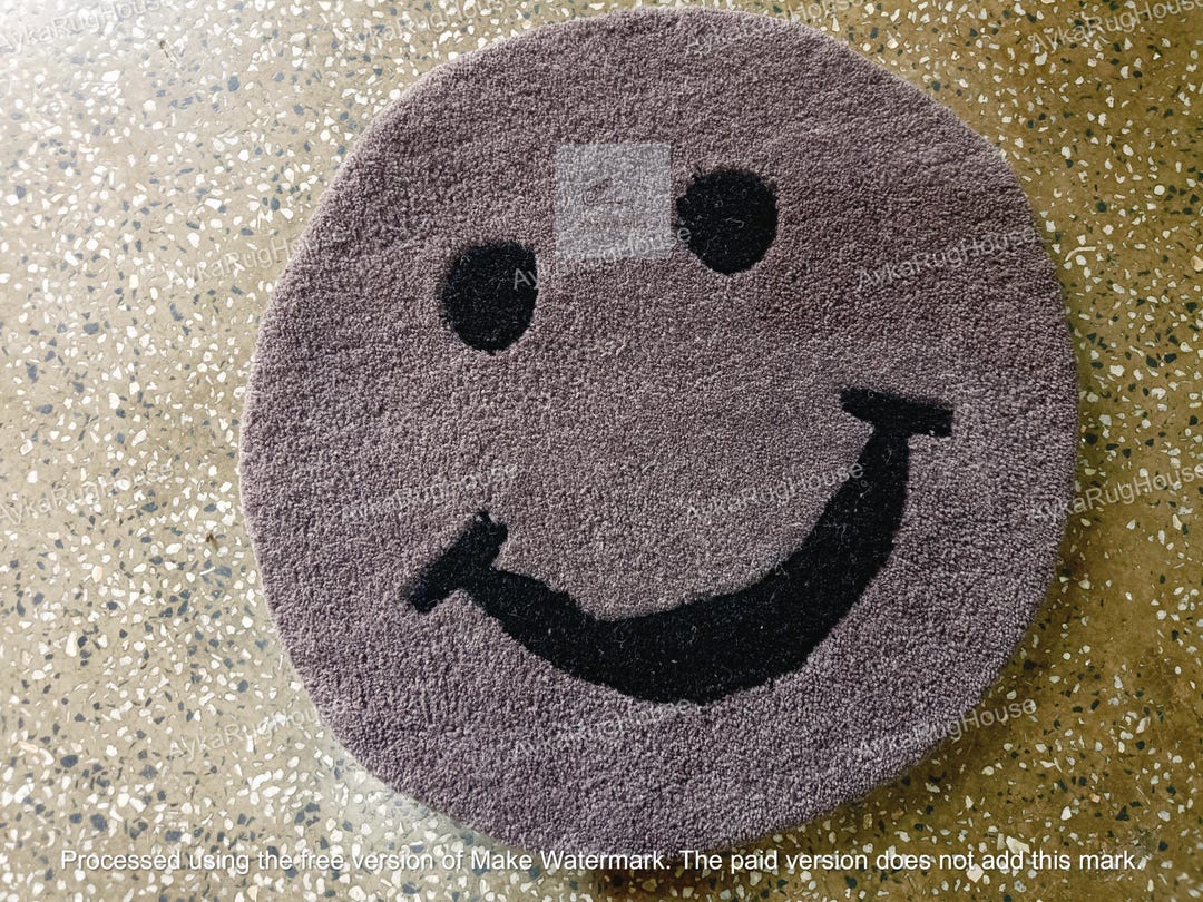 Custom Rug | Smile Shape Rug | Hand Tufted Smile Face Rug | Handmade ...