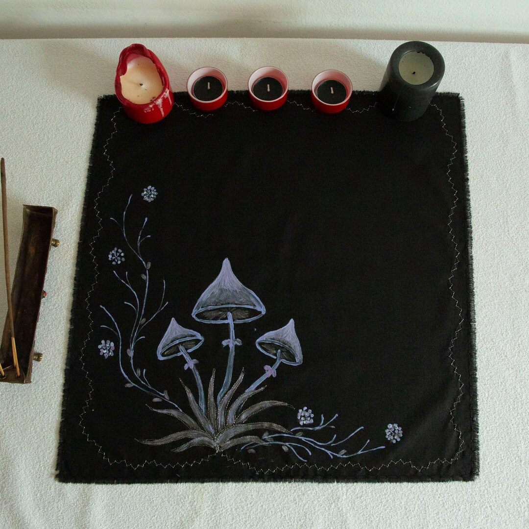 Divination Cloth, Altar Cloth, Tarot Cloth, Tarot Spread, Embroidered ...