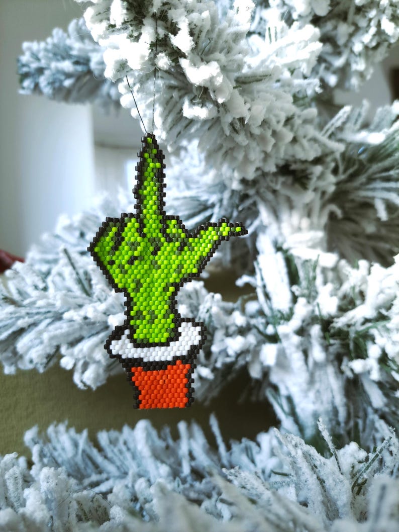 Grinch Hand Seed Brick Bead Pattern | Christmas Tree Ornament (PDF) - Etsy