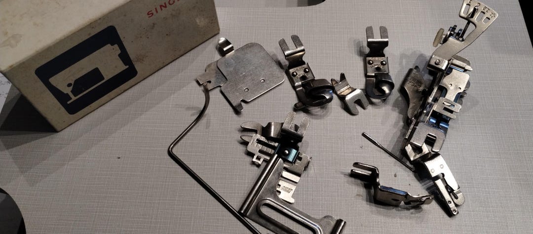 Vintage Singer Foot Attachments. - Etsy