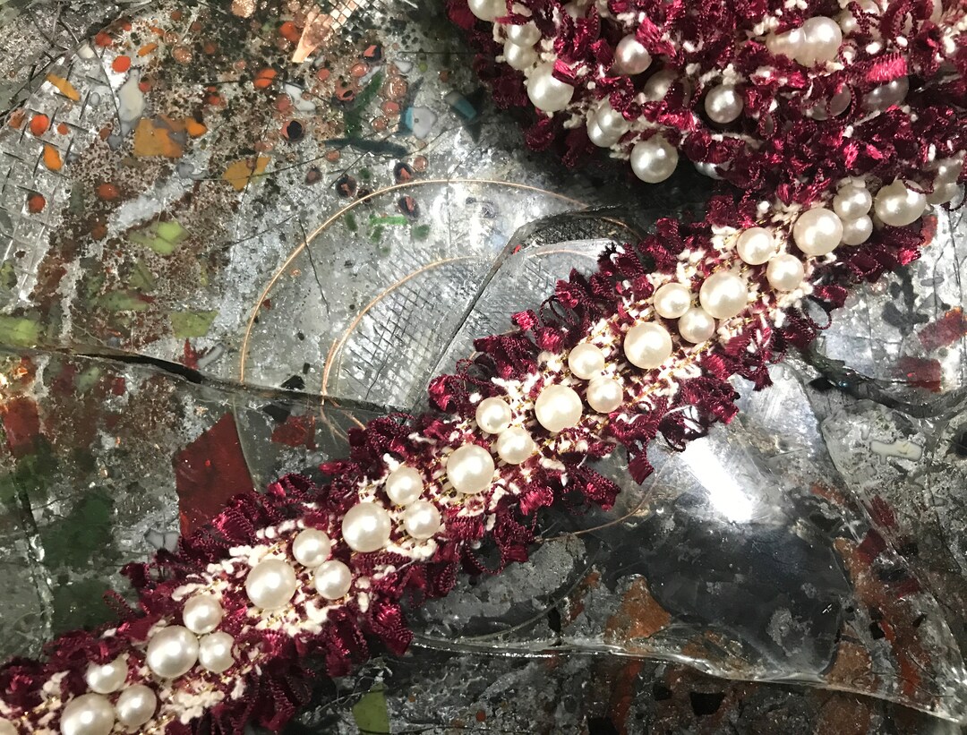 Burgundy/off White Gold Stitching and Pearls Studs - French Trim - 3 Cm ...