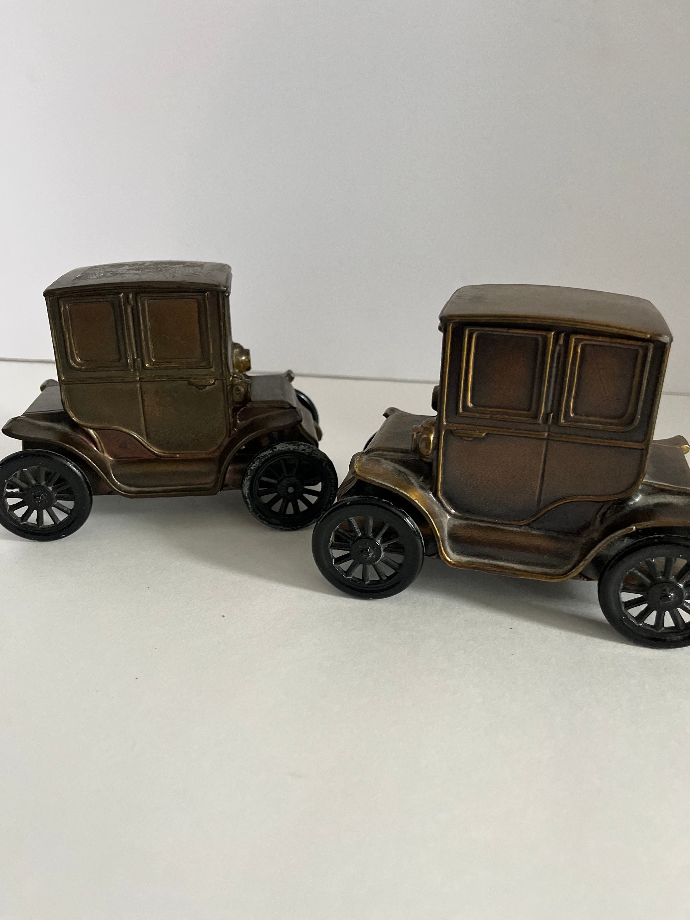 Vintage Die Cast 1910 Baker Electric Toy Car Banks Banthrico Inc ...