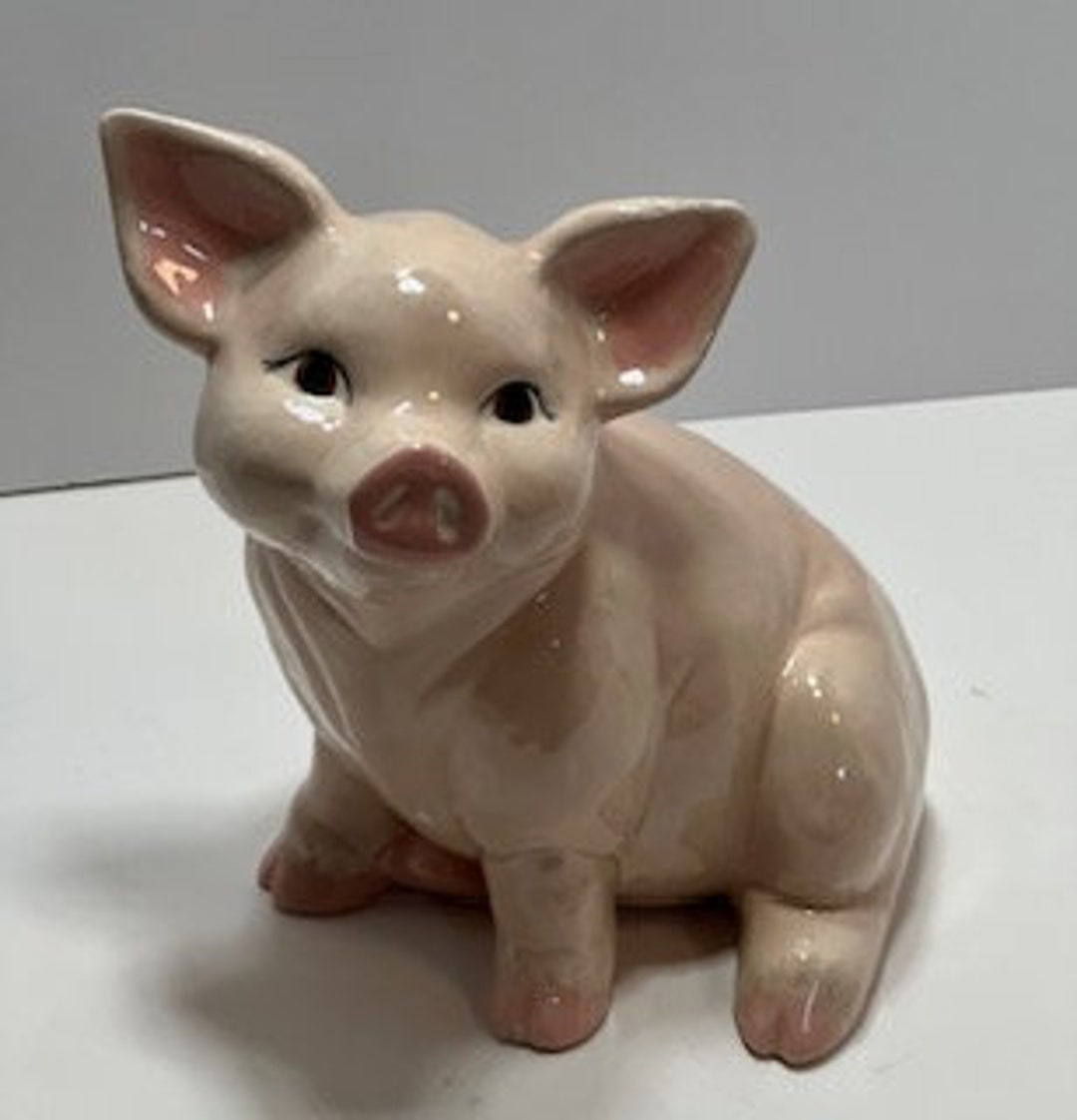 Figurine; Homemade Pink Ceramic Pig - Etsy