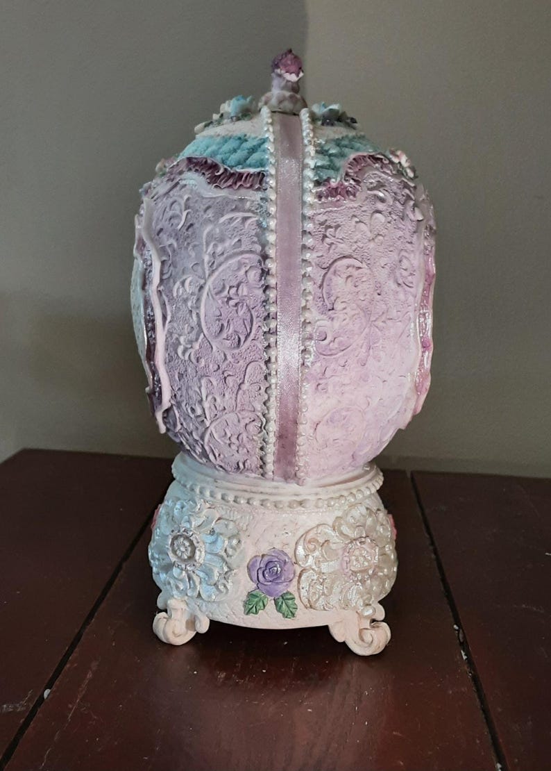 Vintage Pegasus Ceramic Music Box by Classic Treasures - Etsy