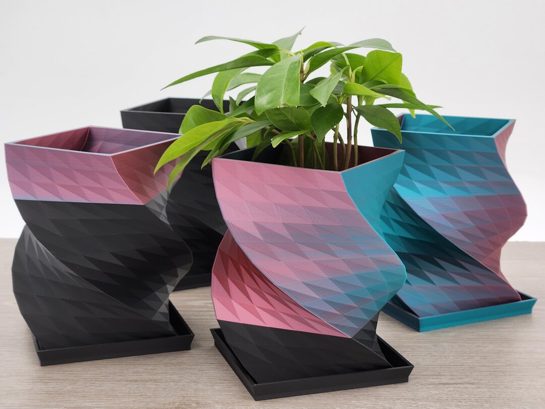 Set of 4 Helix Accent Planters Spiraling Geometric Indoor Decor for ...