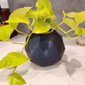 Solid Color Low-poly Planter | Modern Geometric 3D Printed Plant Pot ...