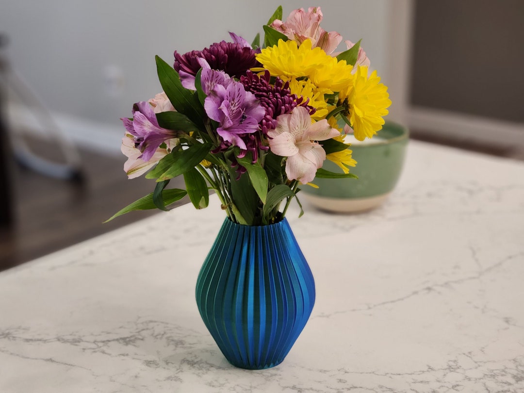 3D Printed Vase, Two-tone Flower Vase, Modern Ribbed Design, Unique ...