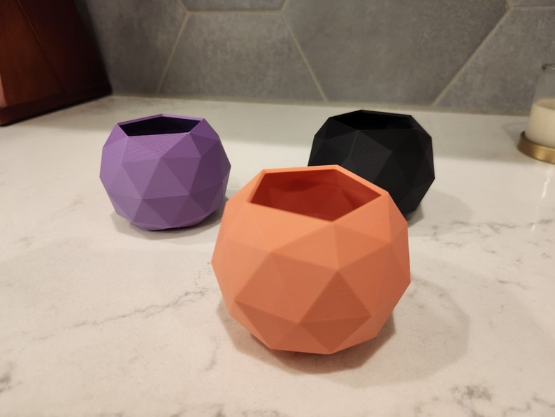 Solid Color Low-poly Planter | Modern Geometric 3D Printed Plant Pot ...