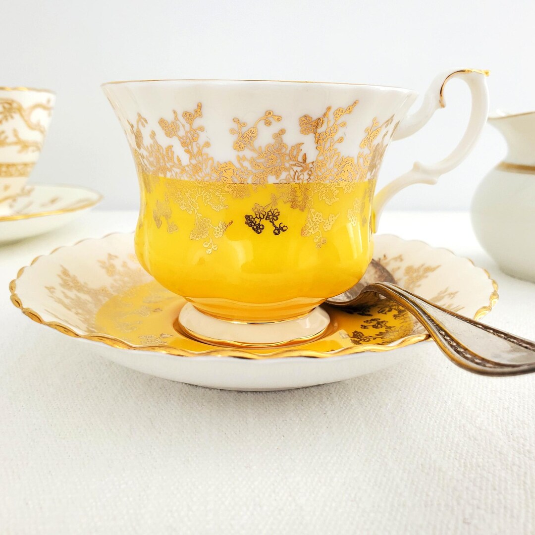 Royal Albert Teacup, Regal Series, Made in England, Yellow and Gold ...