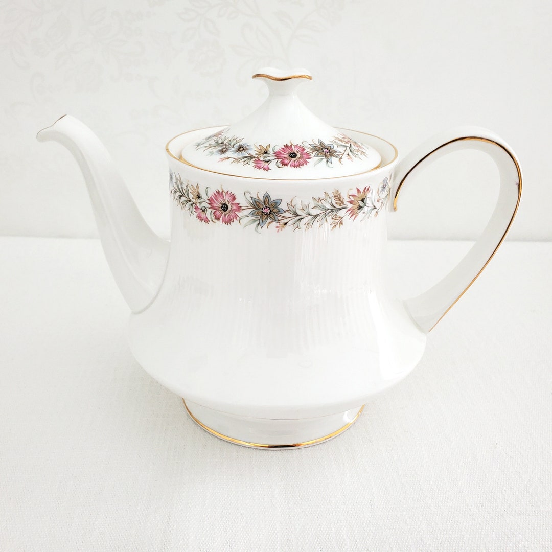 Paragon Belinda Teapot, Bone China, Made in England, Pastel Flowers ...
