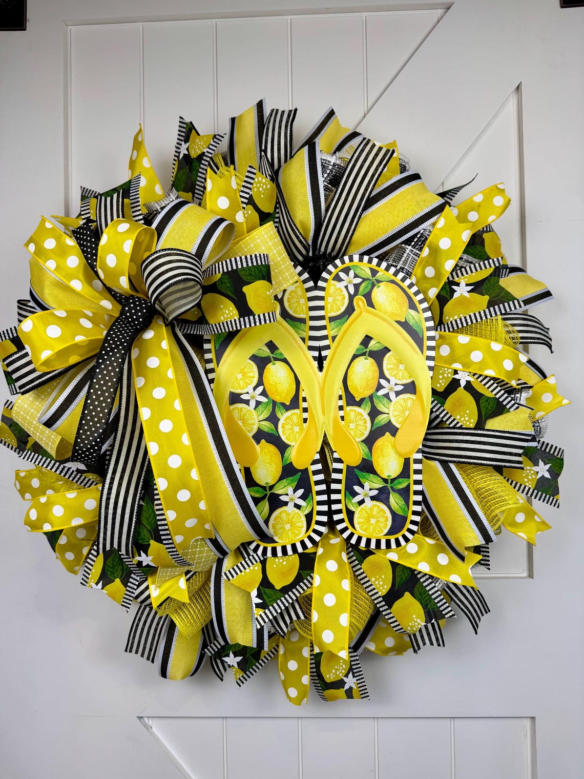Large Lemon Flip Flop Summer Wreath, Black White Stripe Accents, Yellow ...