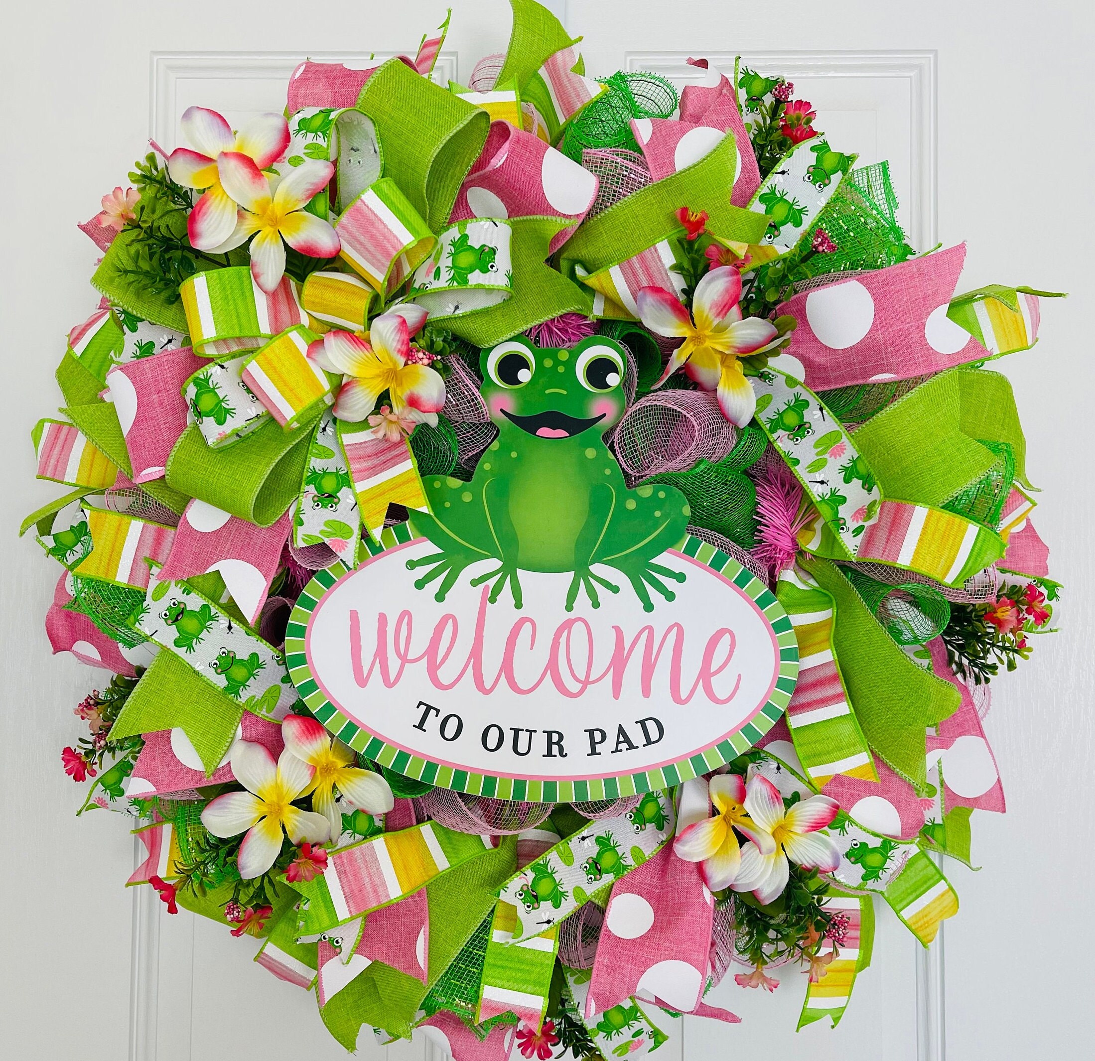 Frog Spring Wreath Welcome to Our Pad, Pink Green Front Door Wreath ...