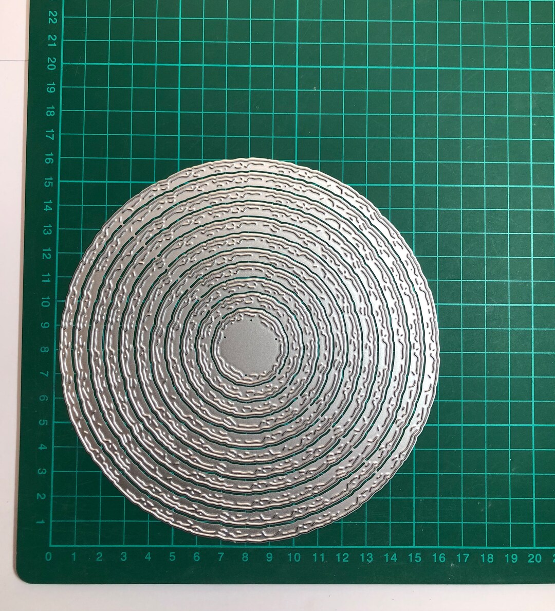 Large 11pcs Slate Edge Nesting Circles Die Set - Largest Die Measures ...