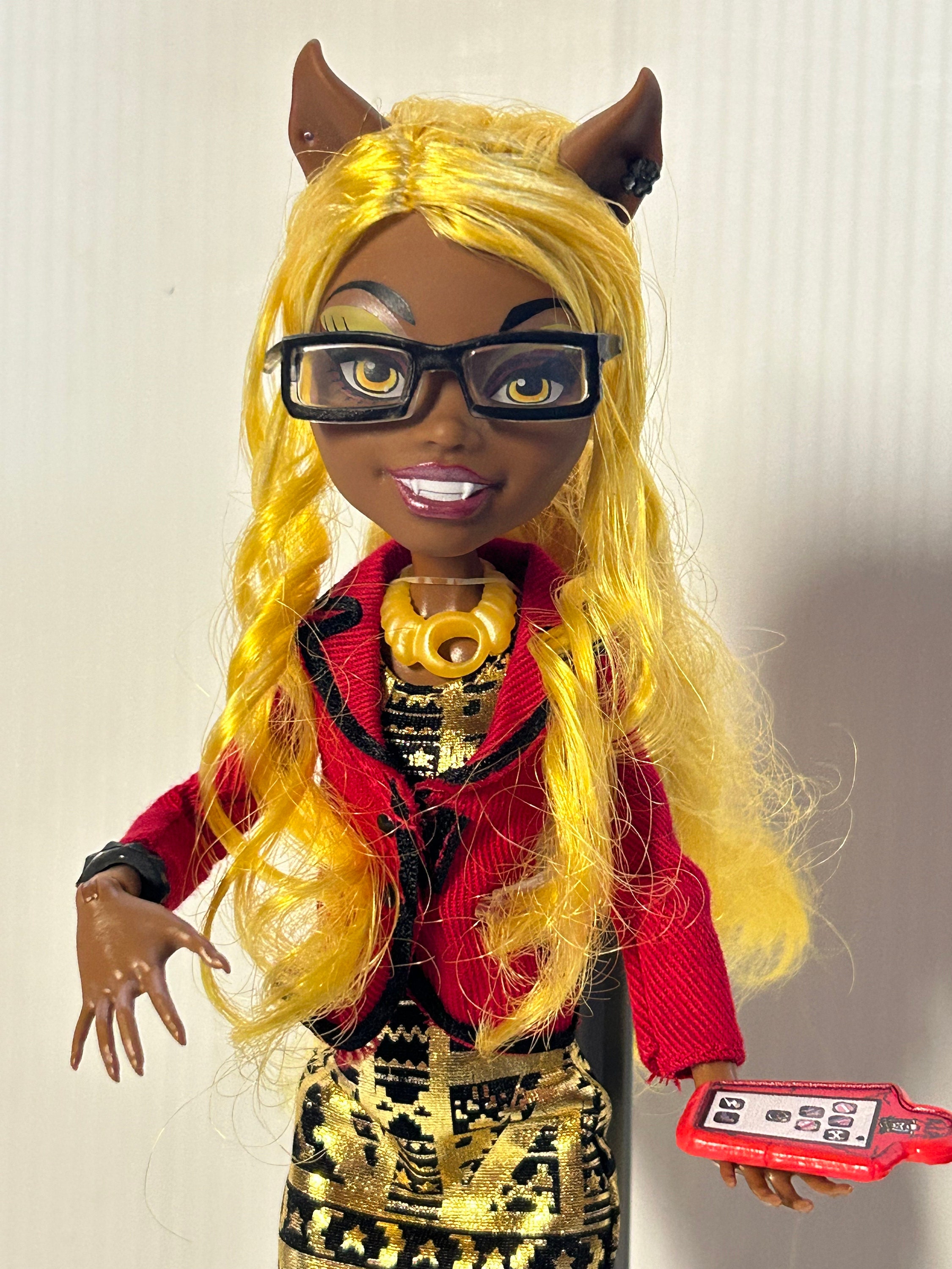 Monster High Frights Camera Action Clawdia Wolf