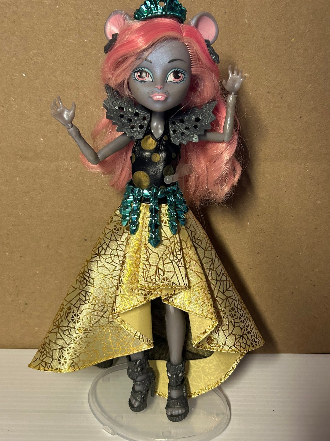 Monster High Doll Mouscedes King Boo York Gala, Original Mattel ...