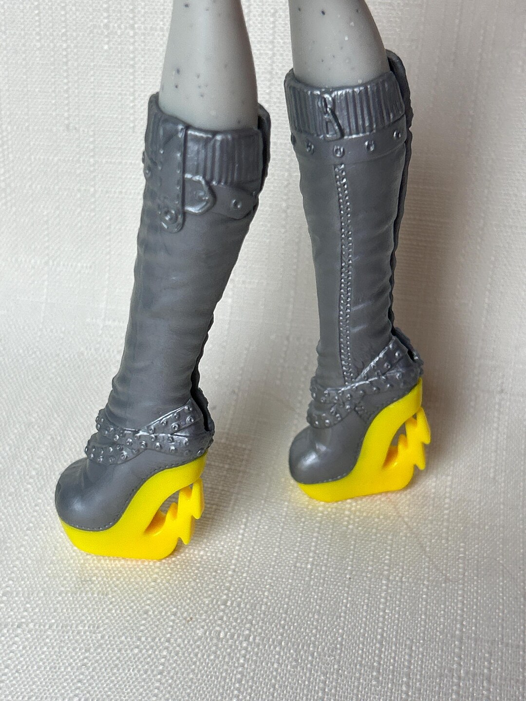 Monster High Frankie Stein Freaky Fusion Boots, Authentic Monster High ...