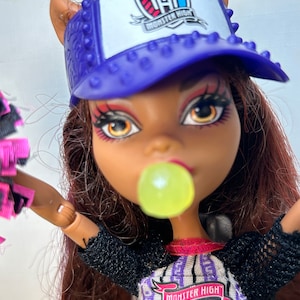 Monster High Dolls Ghoul Sports Claw-clawdeen Wolf, Authentic Mattel ...