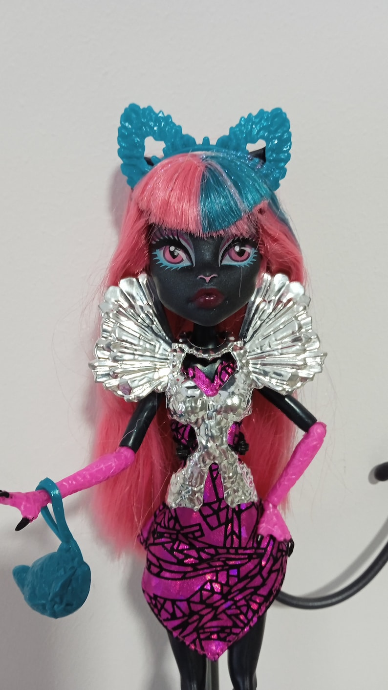 Monster High Doll Catty Noir Boo York - Etsy