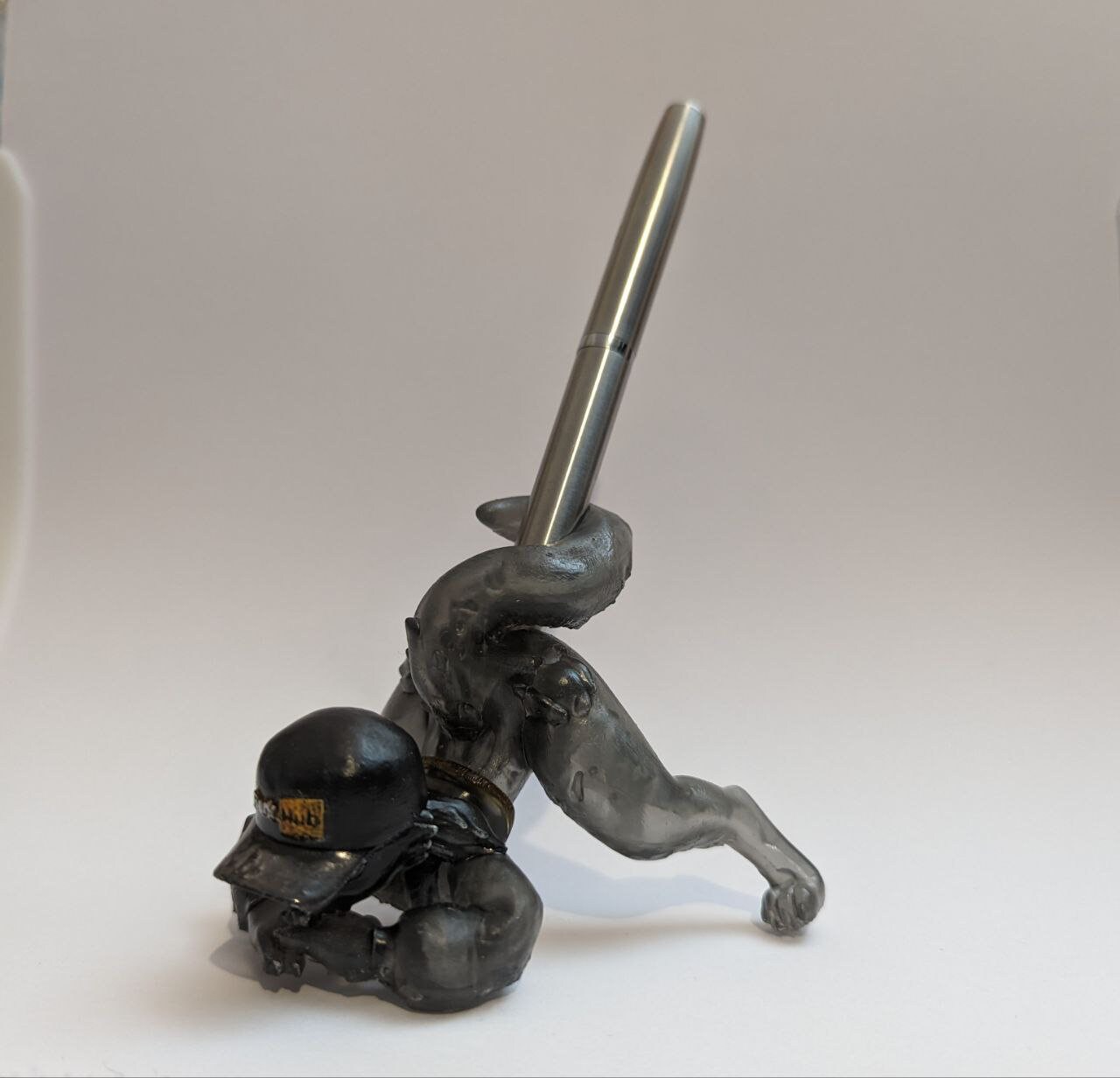 Portalápices peludo Jacko Pose - Etsy México