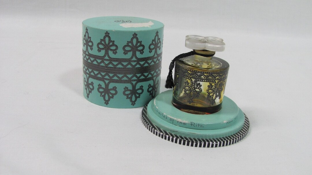Vintage Charles of the Ritz Ishah Perfume Bottle With Original Box - Etsy