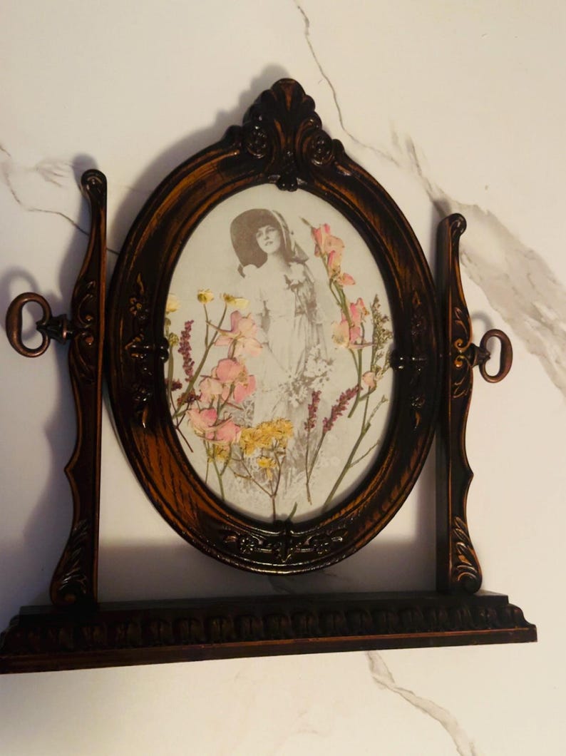 Antique Ornate Frame and Stand Victorian Era Keepsake Pressed Flowers ...