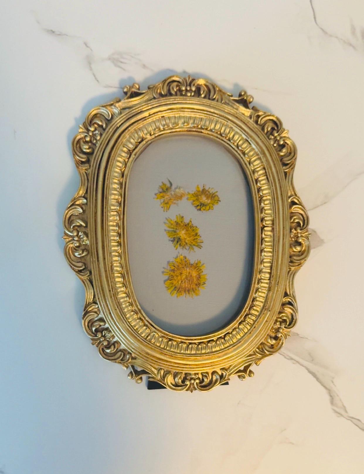Gold Antique Style Ornate Vintage Frame Pressed Flowers With Multiple ...