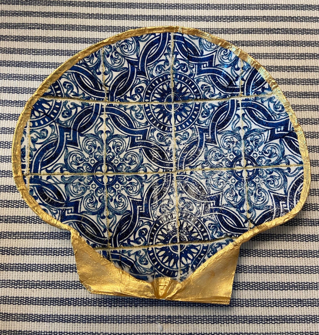 Blue Italian Tile Scallop Shell Dish - Etsy