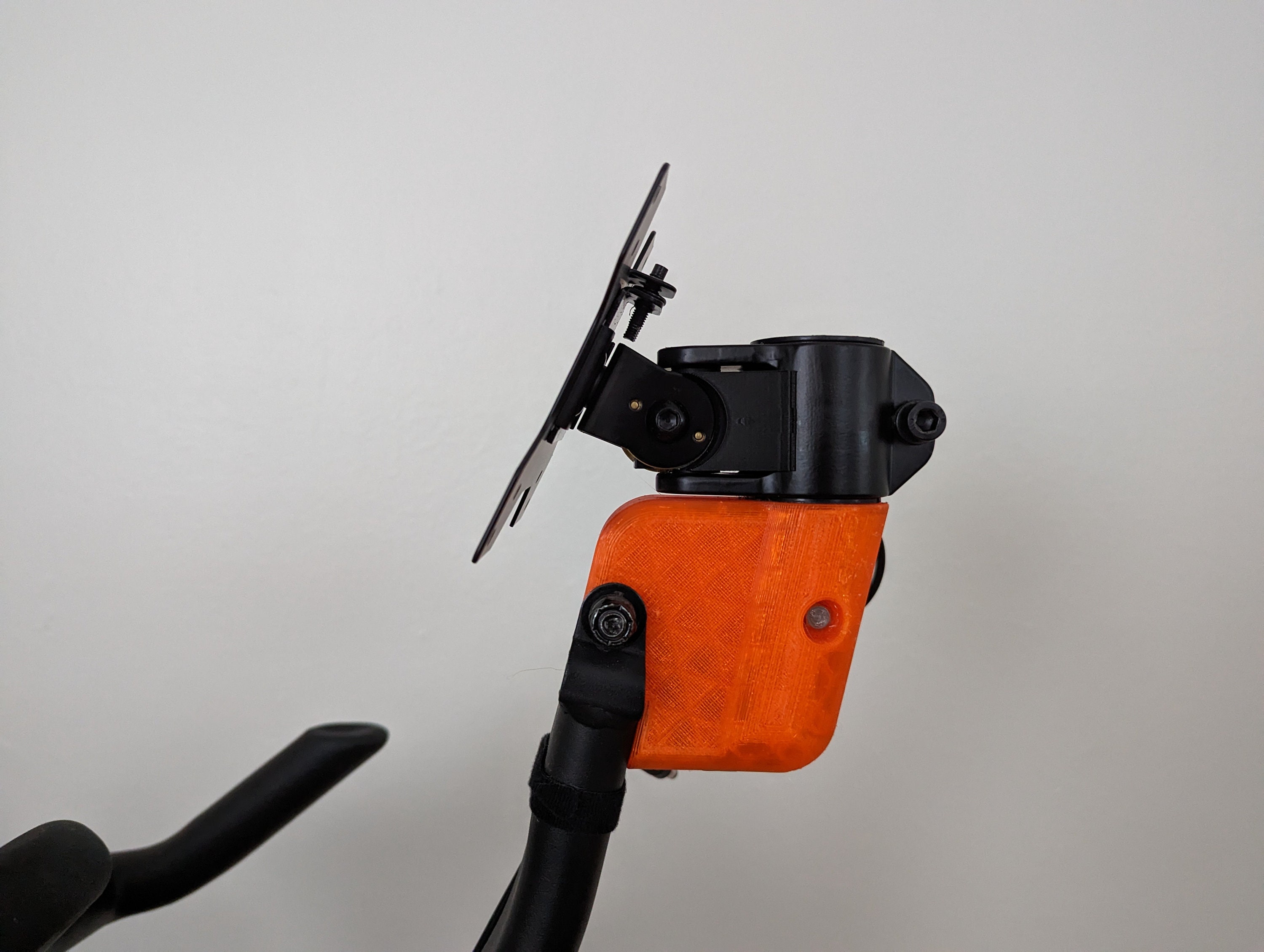 Pivot VESA Monitor Adapter Mount for Echelon Connect Bike GT+, EX-5 - Etsy