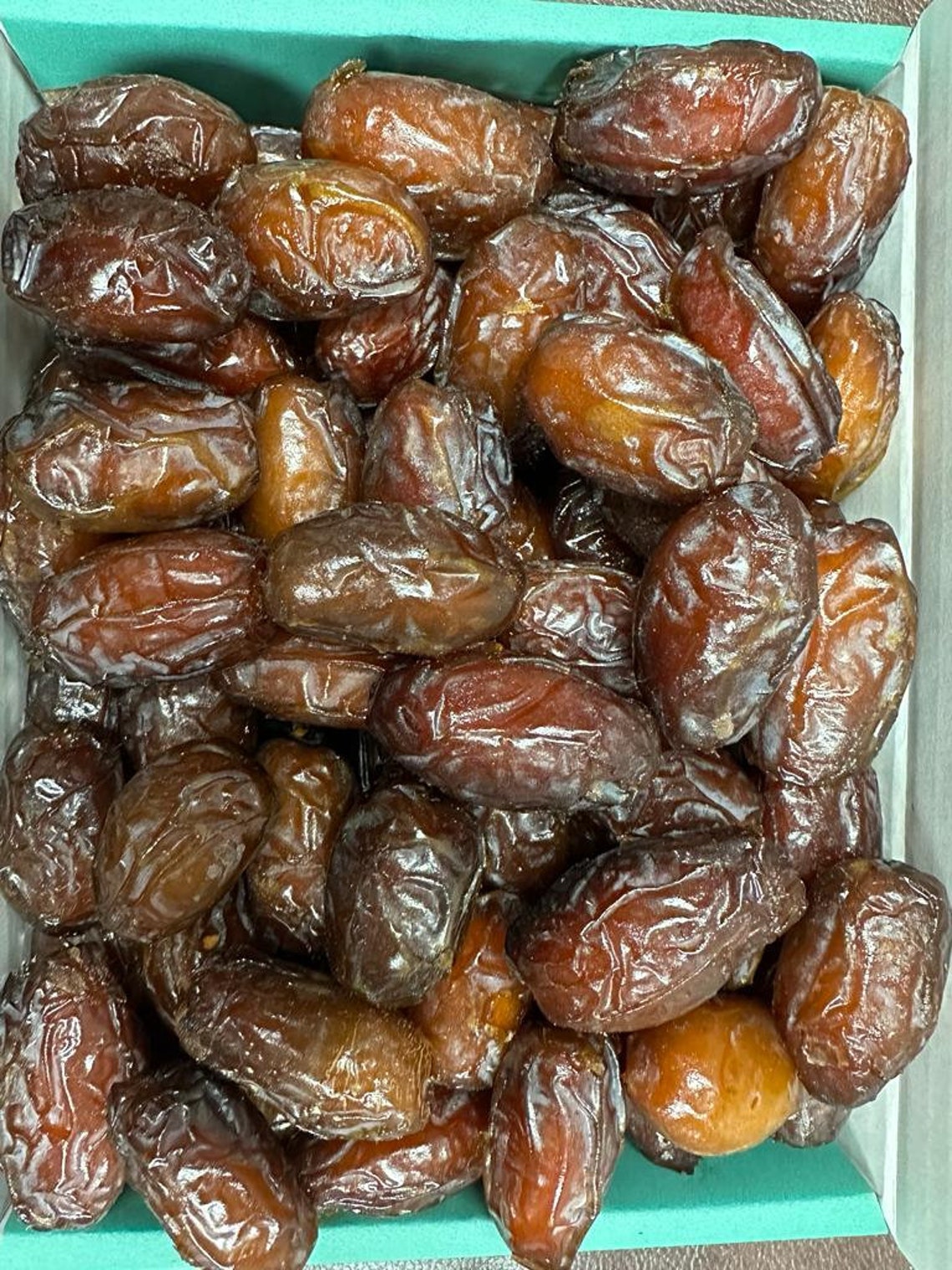 Fresh JUMBO Medjool Dates / Fresh 2024 Harvest Soft and Juicy Dates ...