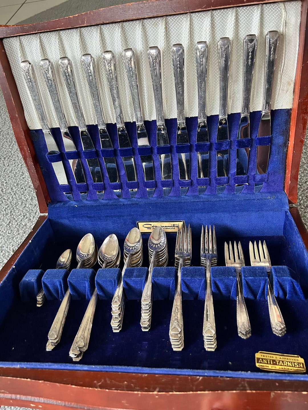 Vintage71 Piece Community the Finest Silverplate Oneida Forks Luxor ...