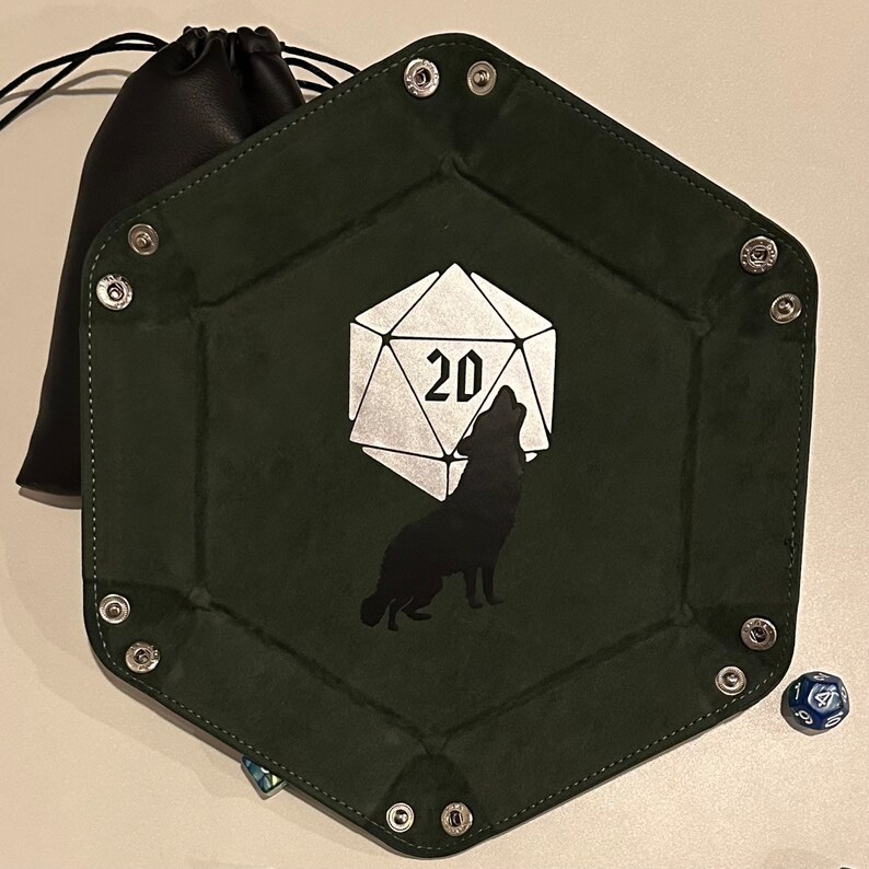 Wolf Howling at a D20 Collapsable Dice Tray for Tabletop RPG - Etsy