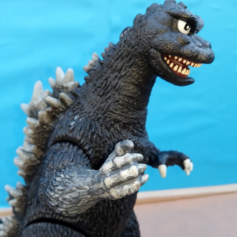 Battle Damaged Godzilla 1971 godzilla Vs. Hedorah Customized Bandai ...