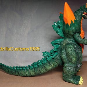 Spacegodzilla Custom 'biollante Colors' Repaint 6" Vinyl Figure - Etsy